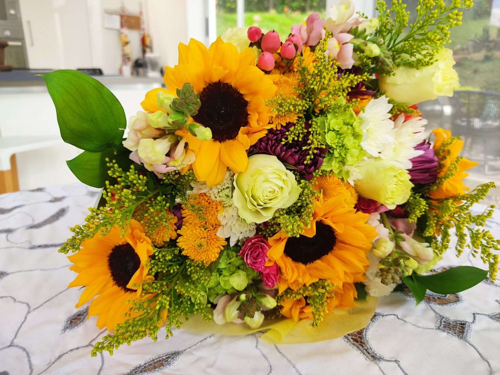 Celebrate Mother's Day with Beautiful Fresh Cut Flowers | Amazon ...